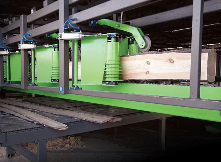 Auto. outfeed with separation of boards and waste - MEBOR